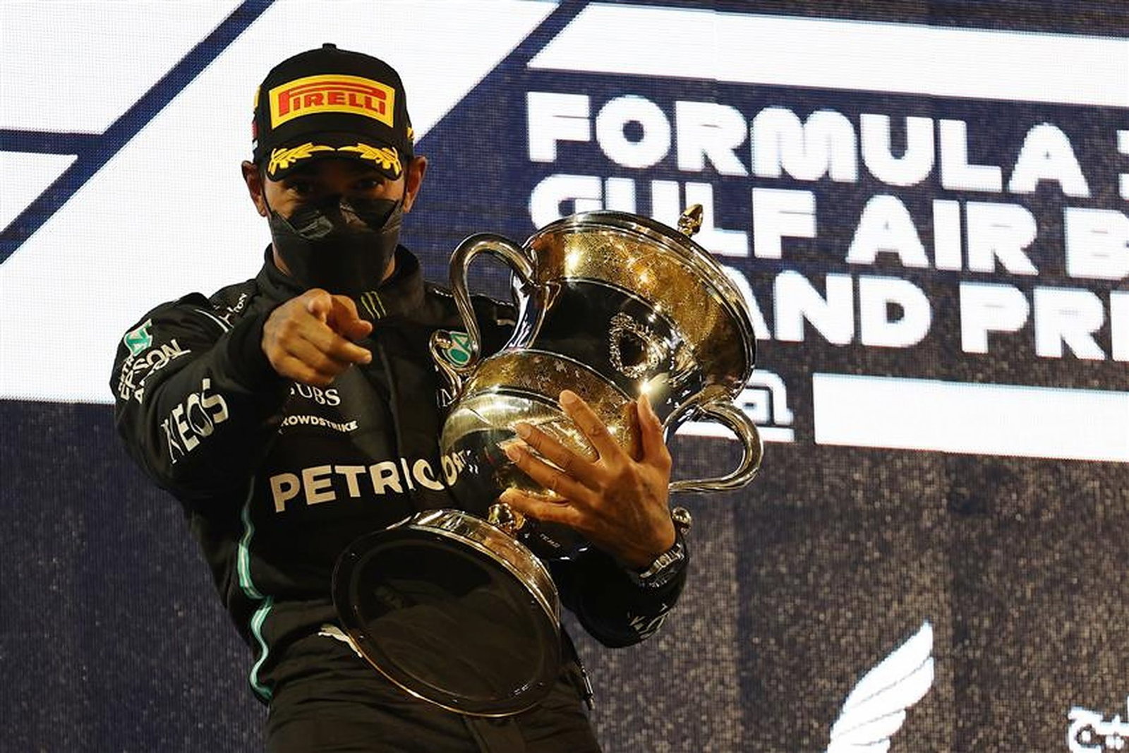 Hamilton Wins Thrilling Bahrain GP After Verstappen Gave Back P1